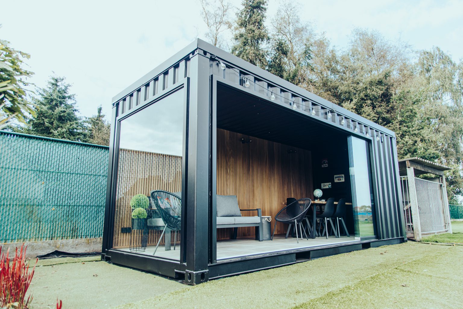 Container lounge te Arendonk - Liv-art.be